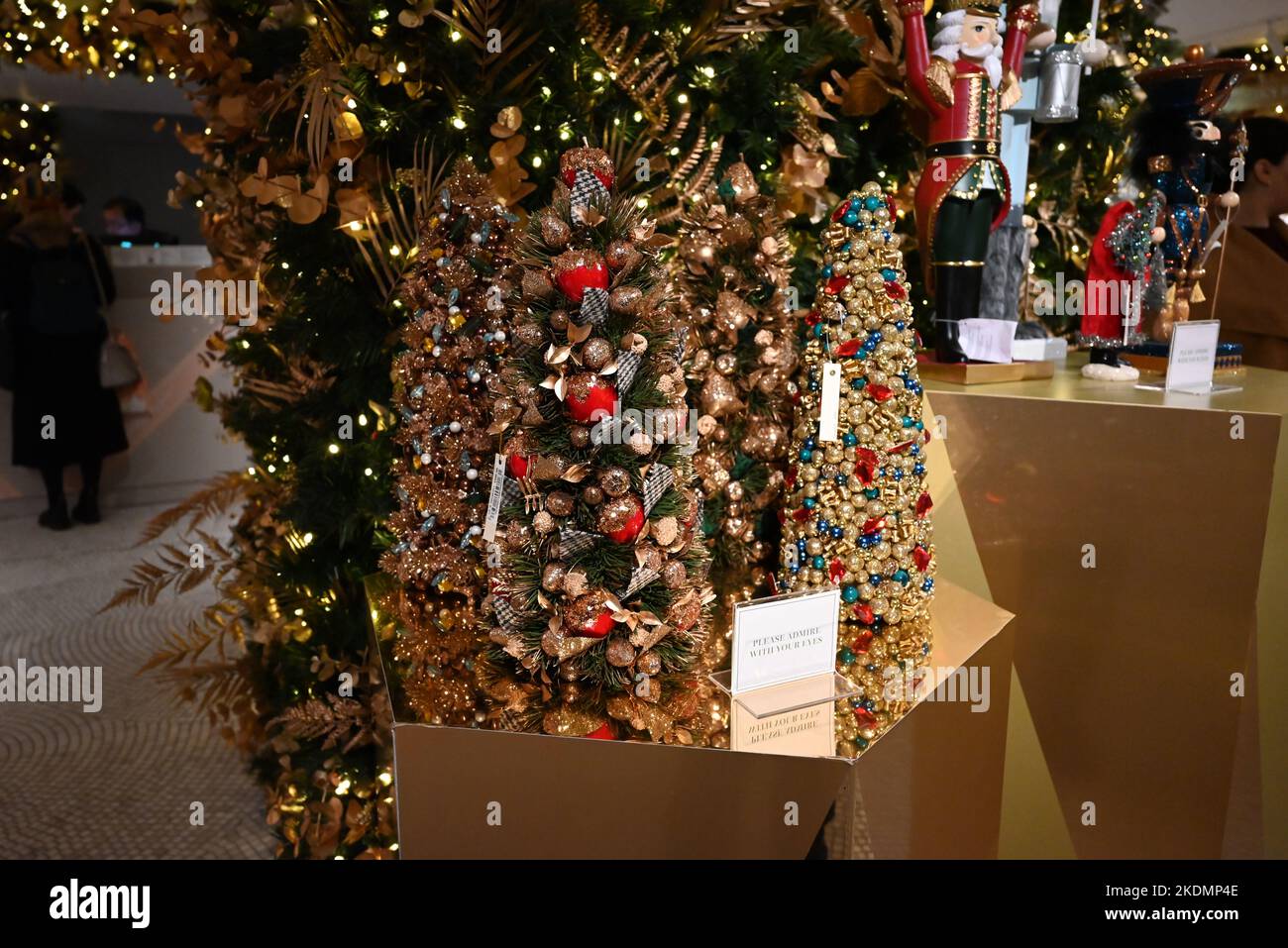 Hanon your tree hi-res stock photography and images - Alamy