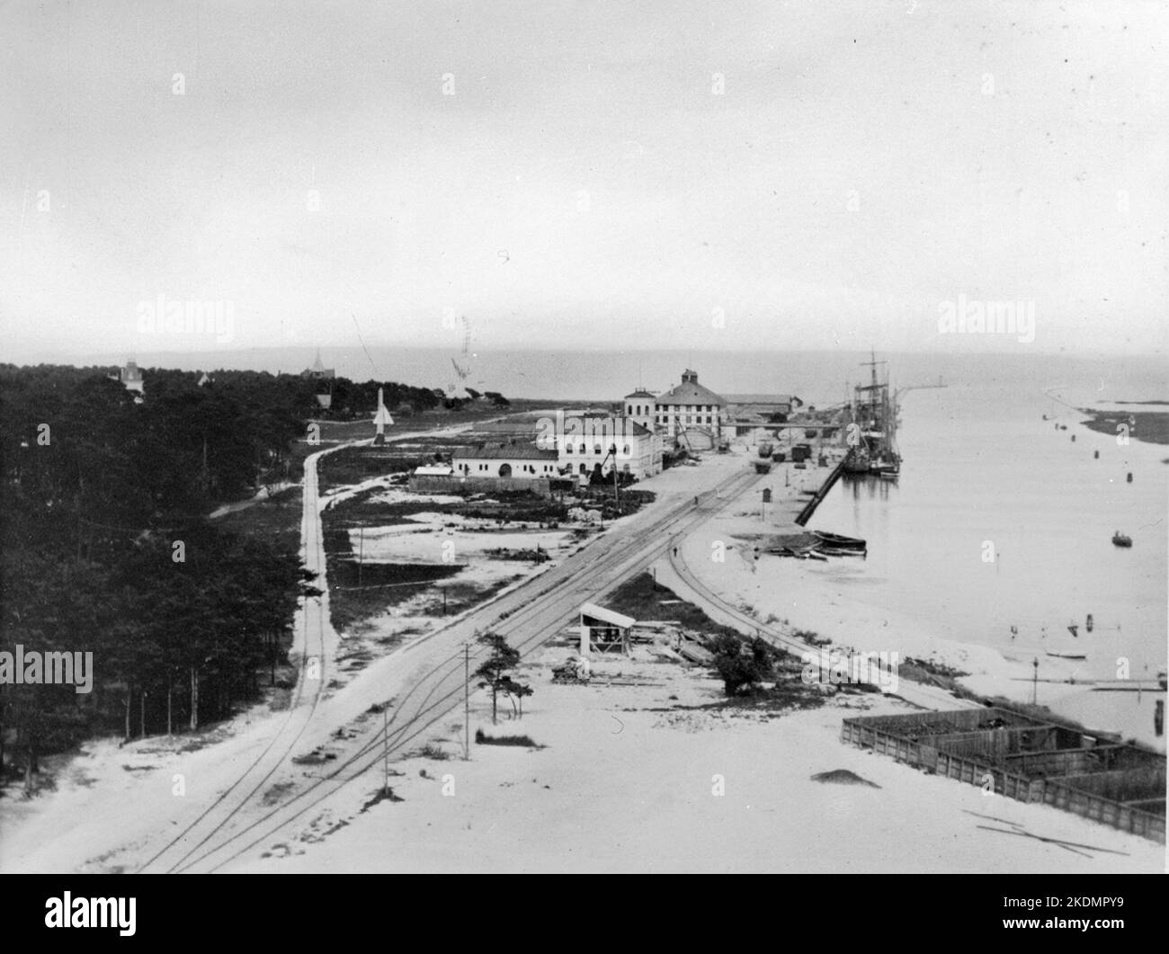 The harbor with new customs house o magazine Stock Photo - Alamy