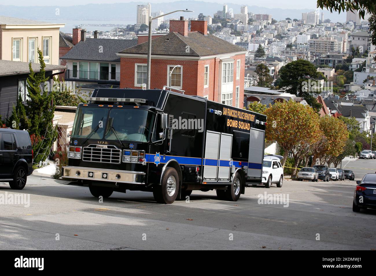 Fbi bomb squad hi-res stock photography and images - Alamy
