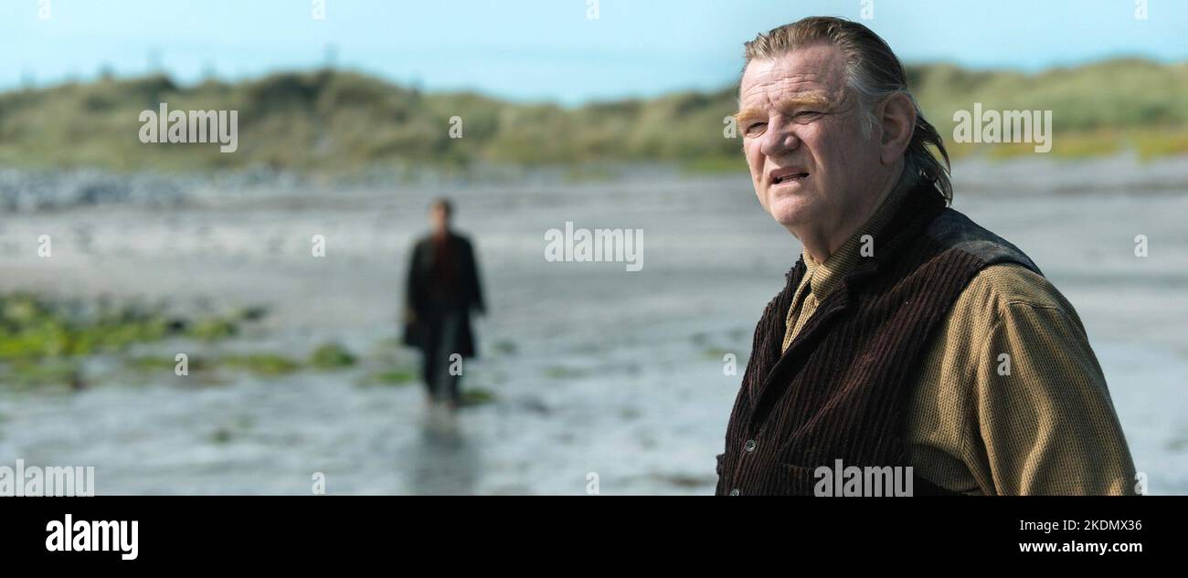 THE BANSHEES OF INISHERIN, from left: Colin Farrell, Brendan Gleeson ...