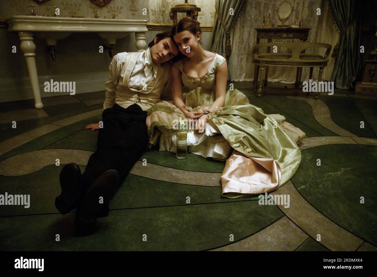 ENOLA HOLMES 2, from left: Louis Partridge, Millie Bobby Brown as Enola ...