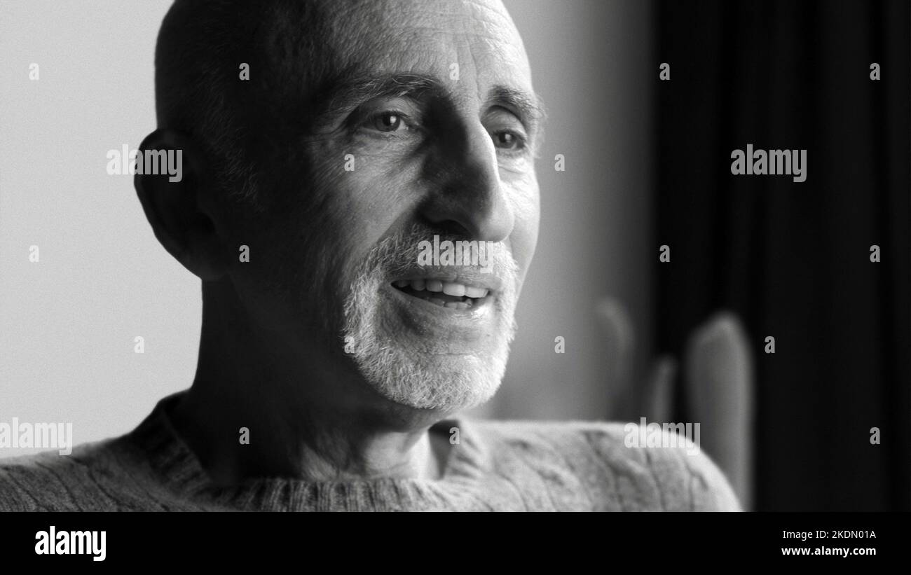 STUTZ, therapist Phil Stutz, 2022. © Netflix / courtesy Everett ...