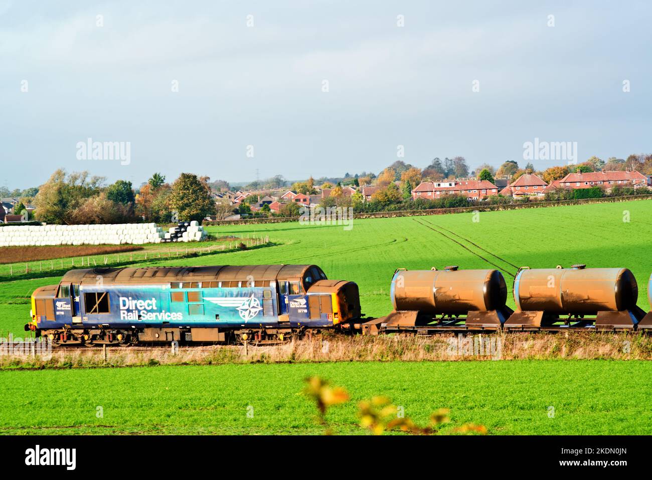 Class 37716 on rear of Rail Head Treatment Train passing Poppleton ...