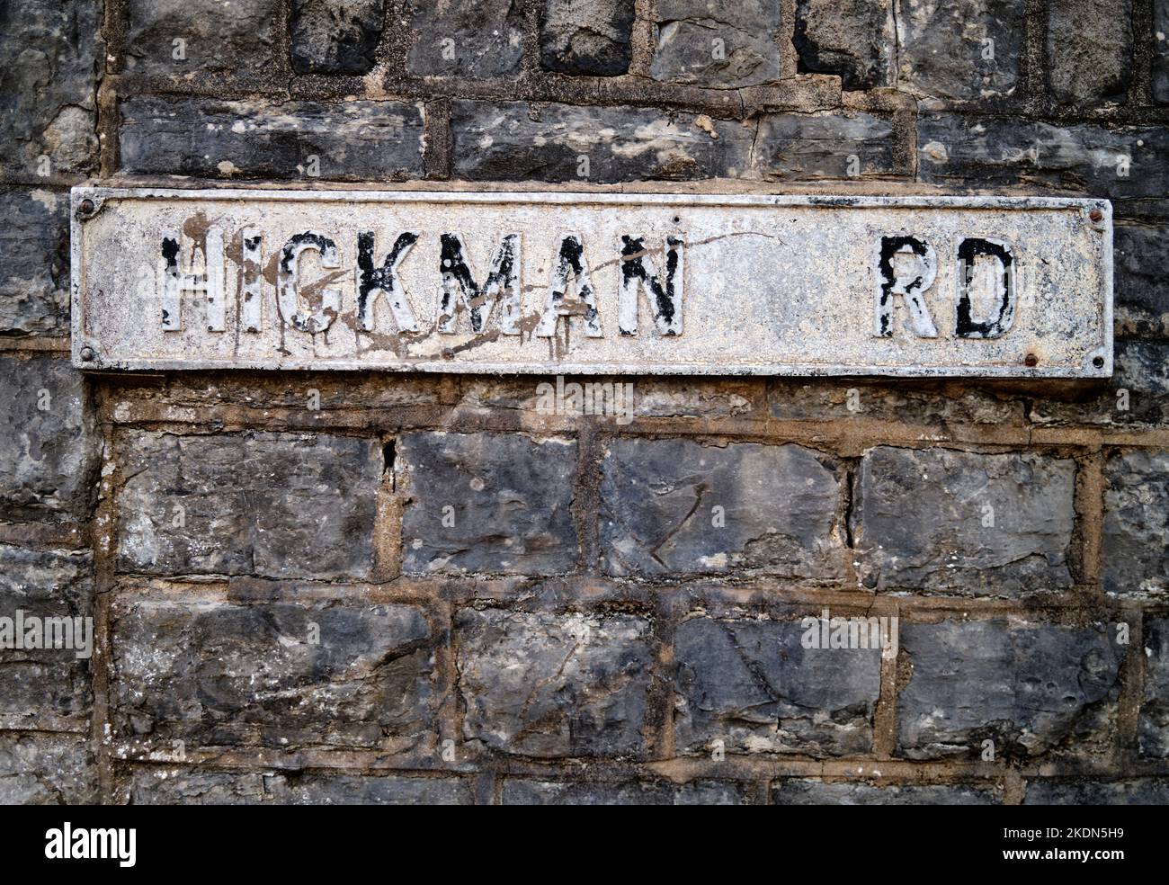 Welsh road signs hi-res stock photography and images - Alamy