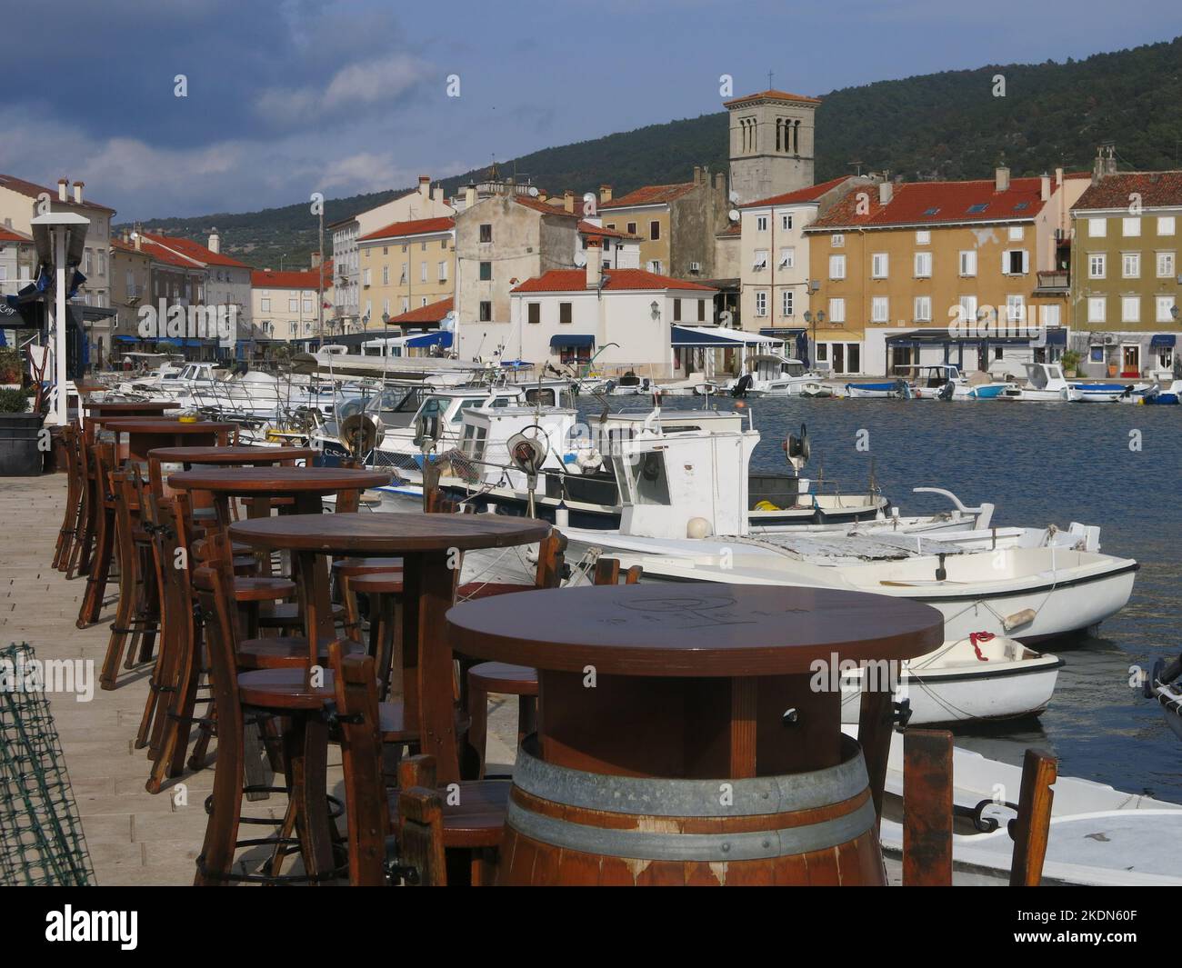 Croatian tourism: the town of Cres on the island of the same name has a ...