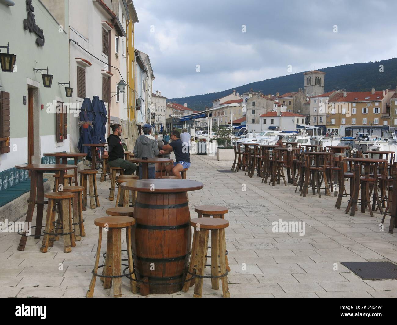 Cres town bar hi-res stock photography and images - Alamy