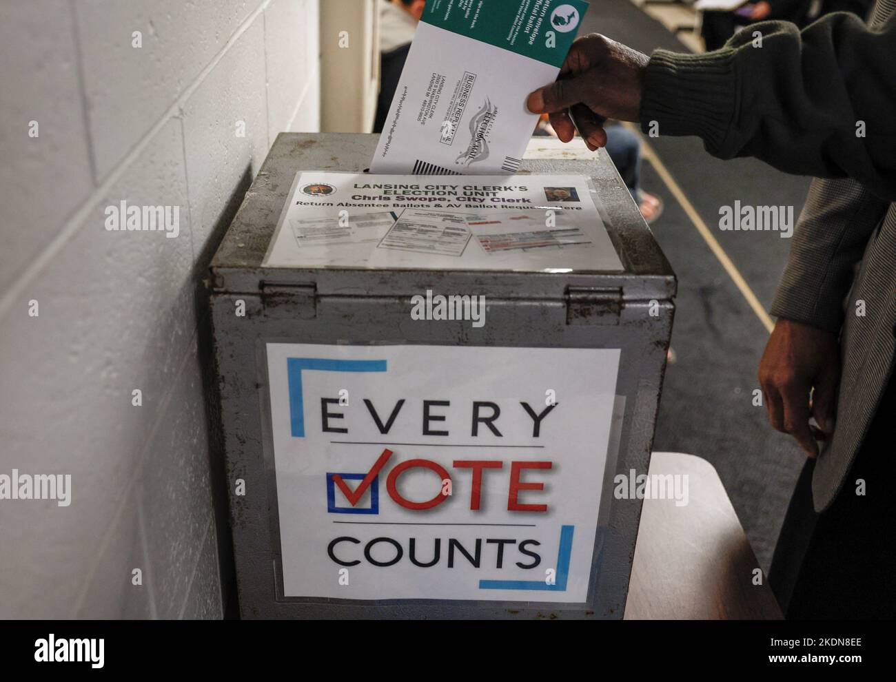 Usa 2022 midterm election voting drop box hi-res stock photography and ...