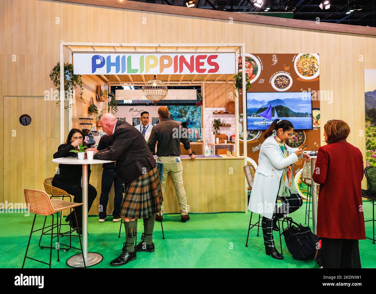 London, UK. 07th Nov, 2022. A Scottish gentleman in kilt at the ...