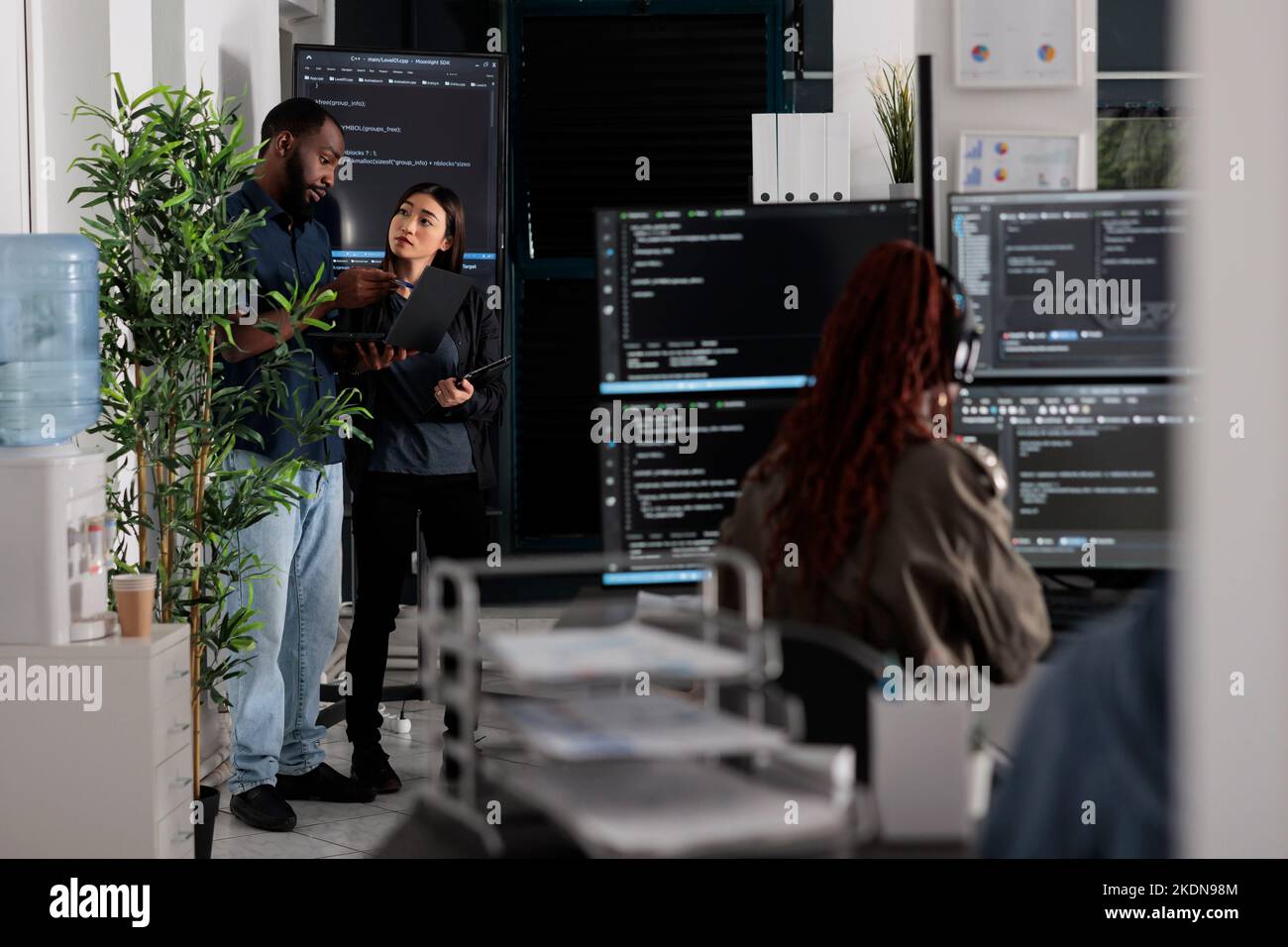 Coders african hi-res stock photography and images - Alamy