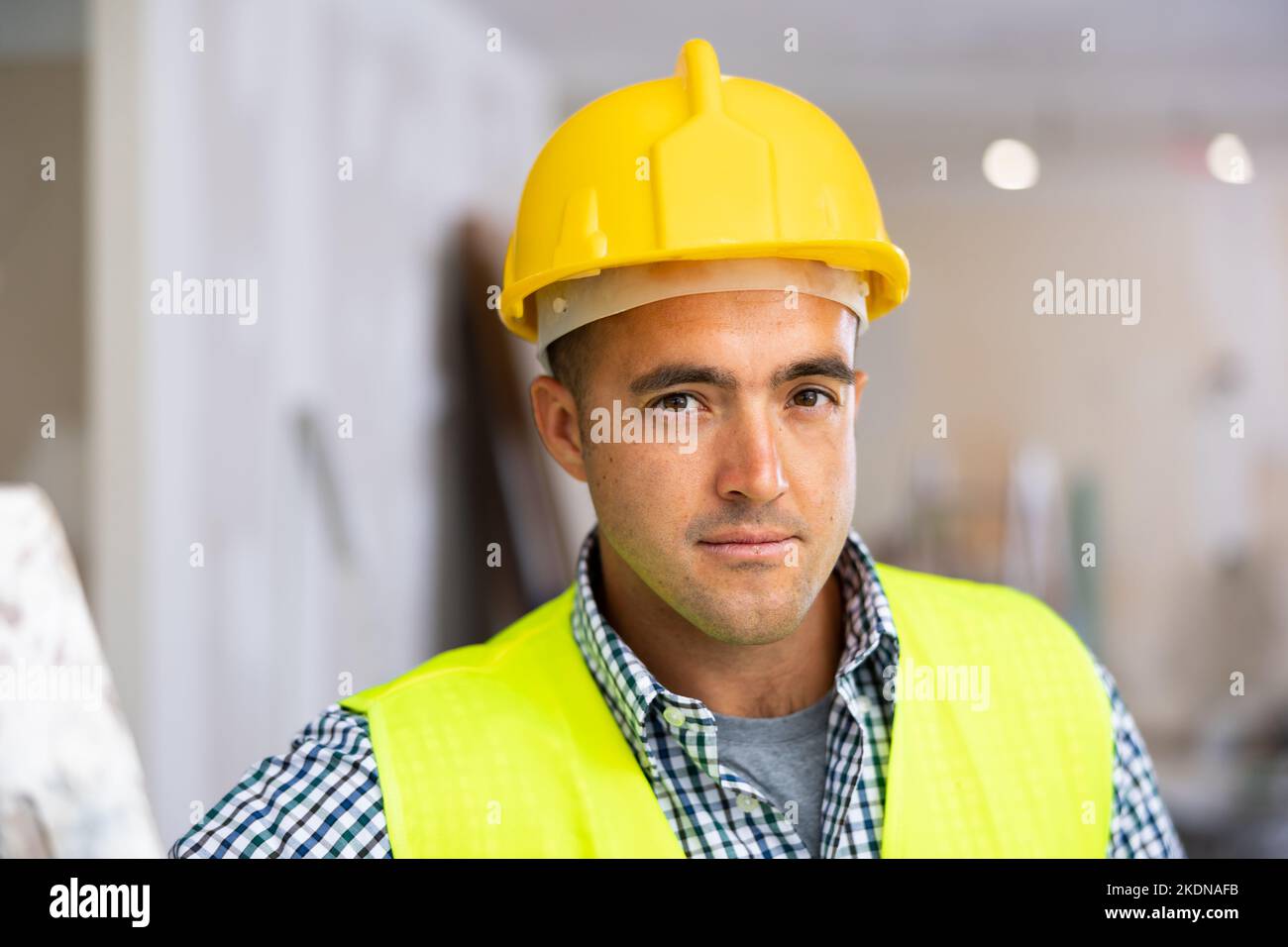 Portrait of a young foreman Stock Photo - Alamy