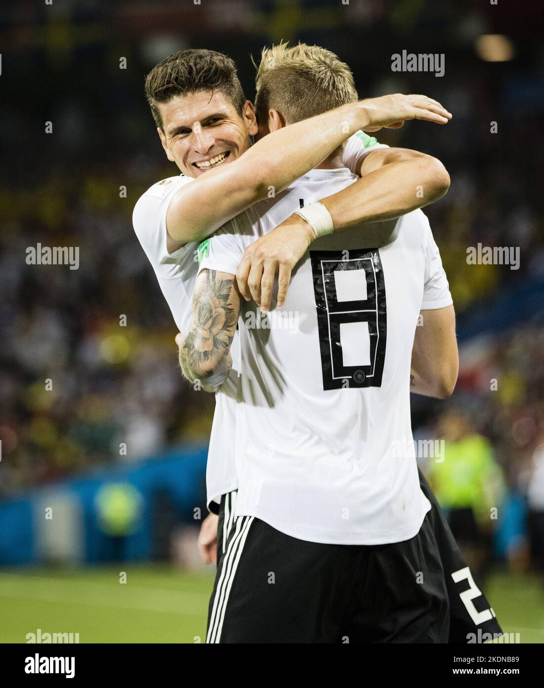 Mario gomez jubel hi-res stock photography and images - Alamy