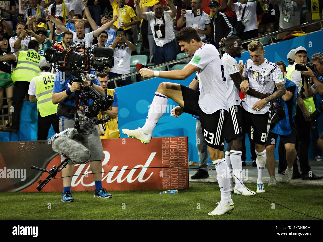 Nationalmannschaft mikrofon hi-res stock photography and images - Alamy