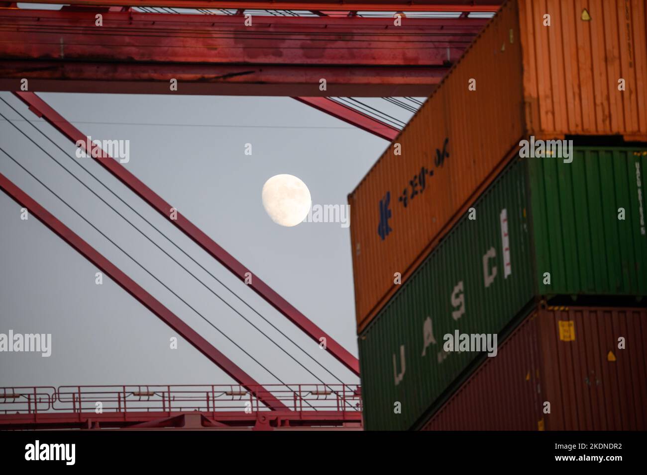 Pusan, South Korea. 05th Nov, 2022. Containers are loaded from the ...