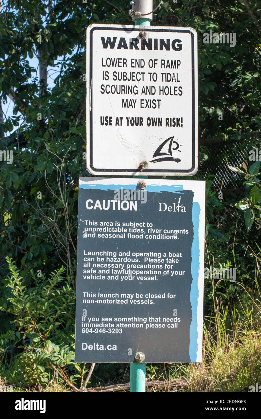 Parks canada warning sign hi-res stock photography and images - Alamy