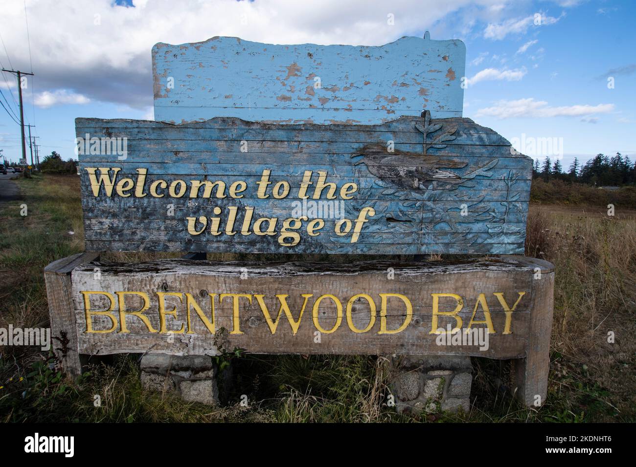 Welcome to Brentwood Bay sign Stock Photo - Alamy