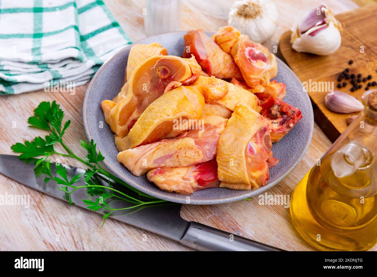 Fresh raw chopped chicken pieces Stock Photo - Alamy