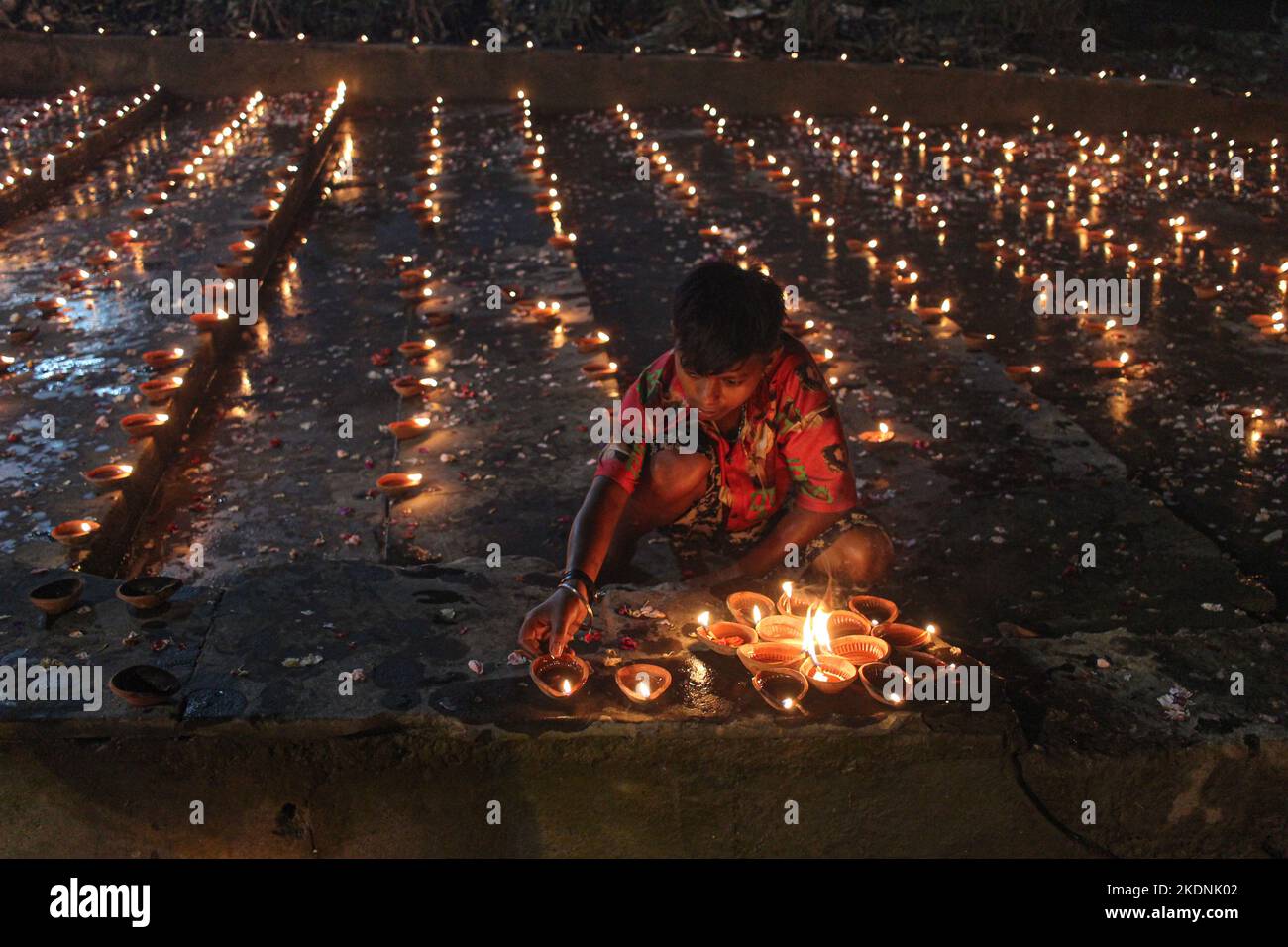 Dev deepawali 2022 hi-res stock photography and images - Alamy