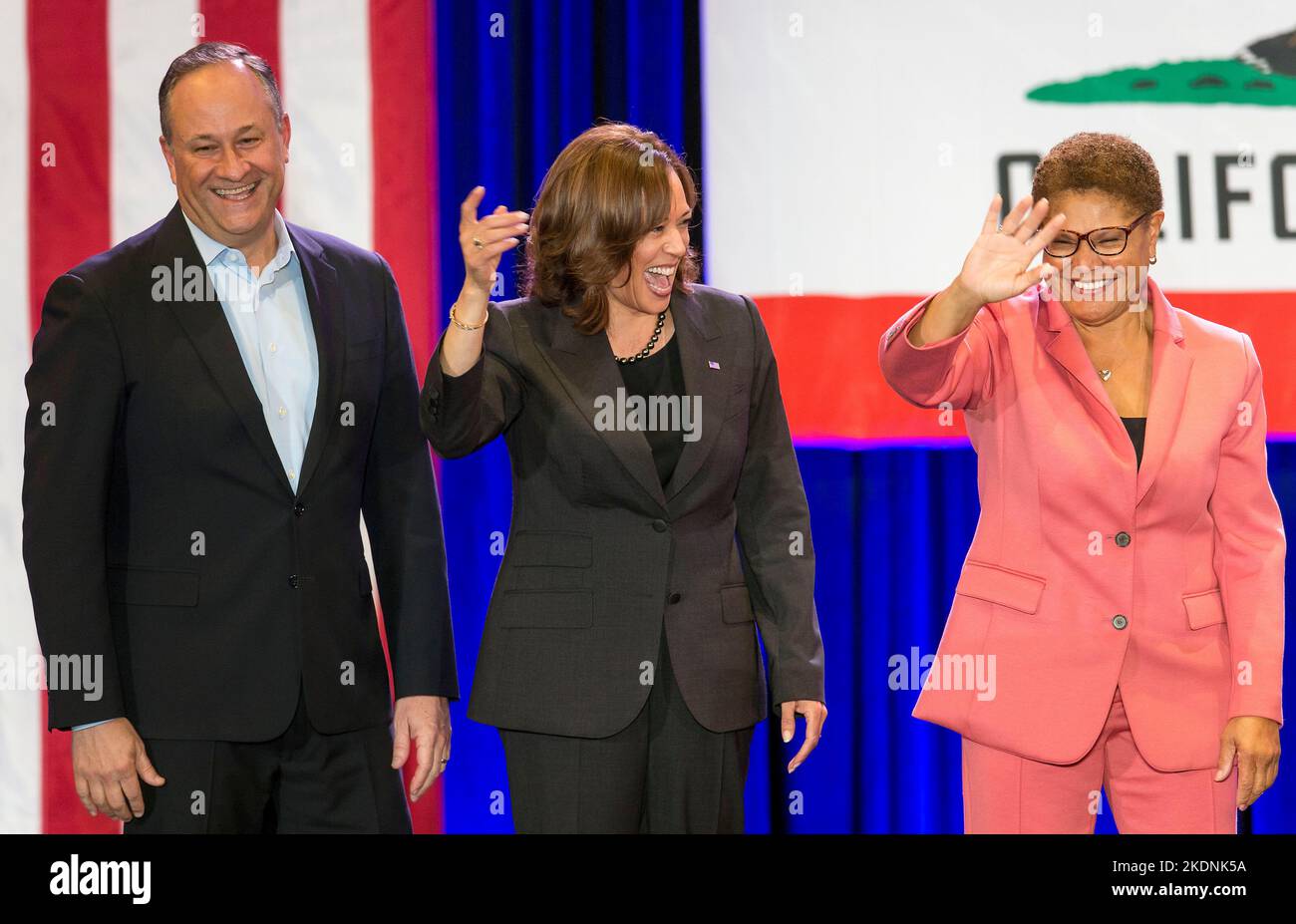 Los Angeles California, USA. 07th Nov, 2022. On the eve of the mid-term ...