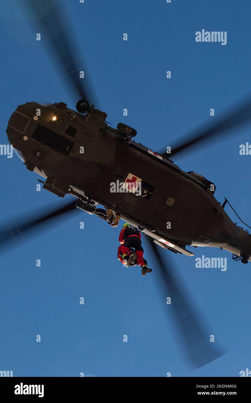 The Boise Fire Department conducted hoist training with the Idaho Army ...