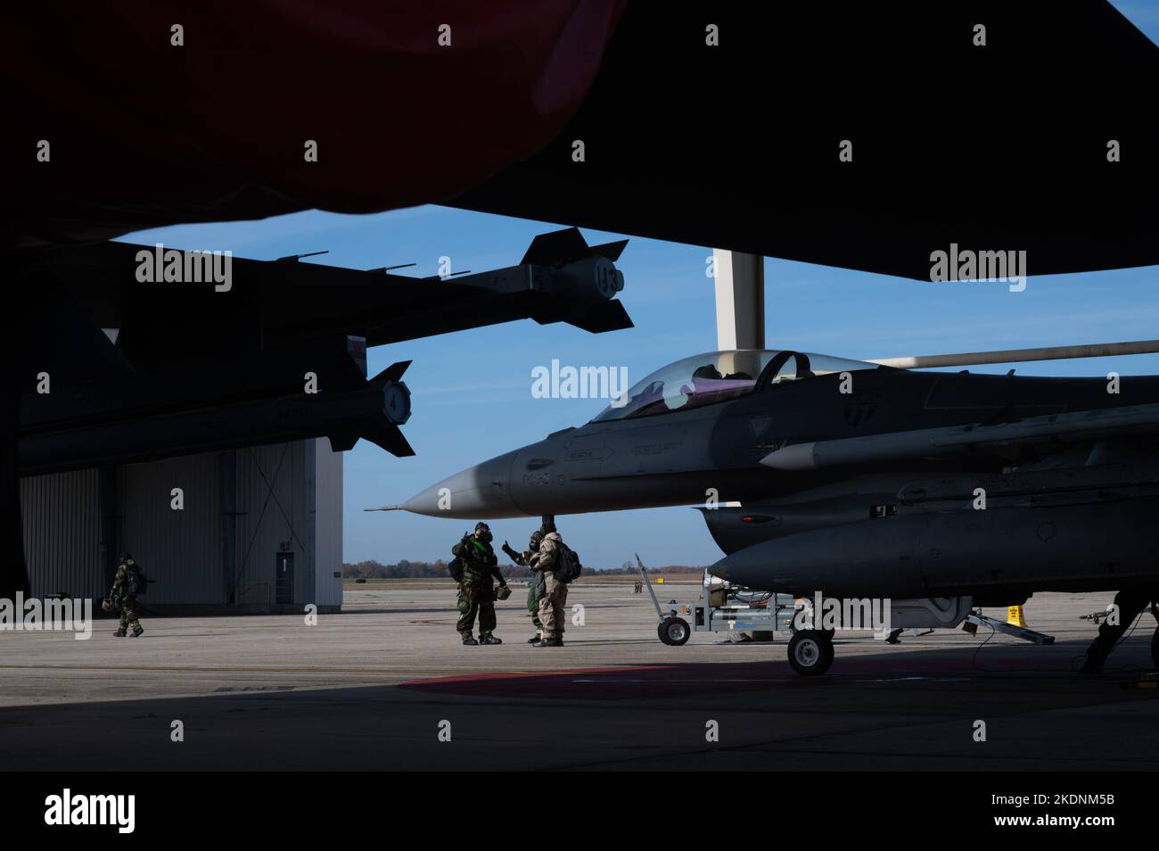 U.S. Airmen with the District of Columbia Air National Guard ...