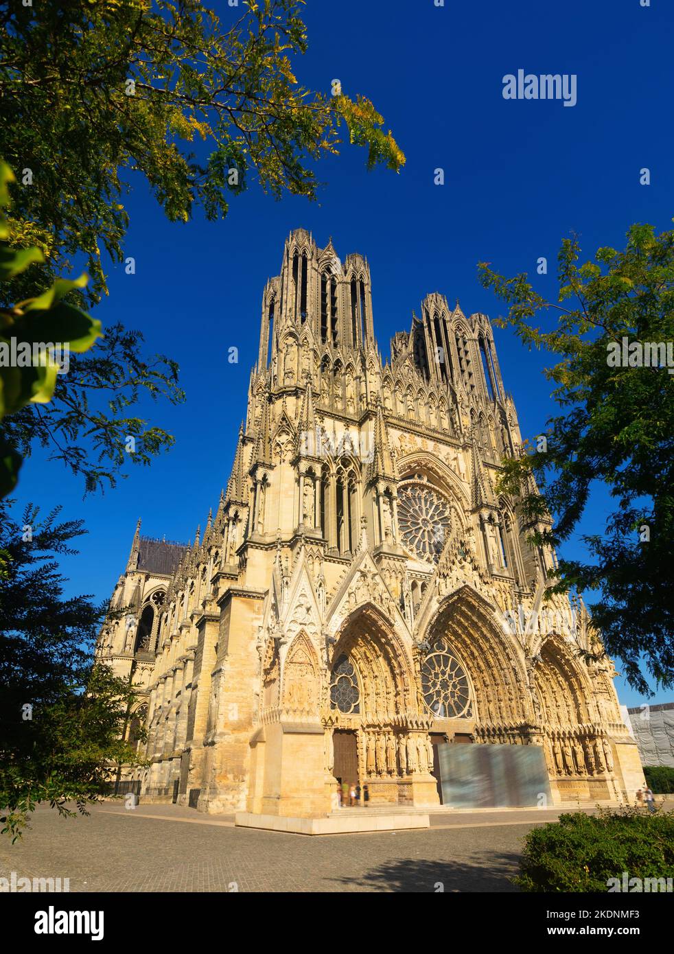Landscape view of ornate Our Lady of Reims Cathedral - Notre Dame de ...