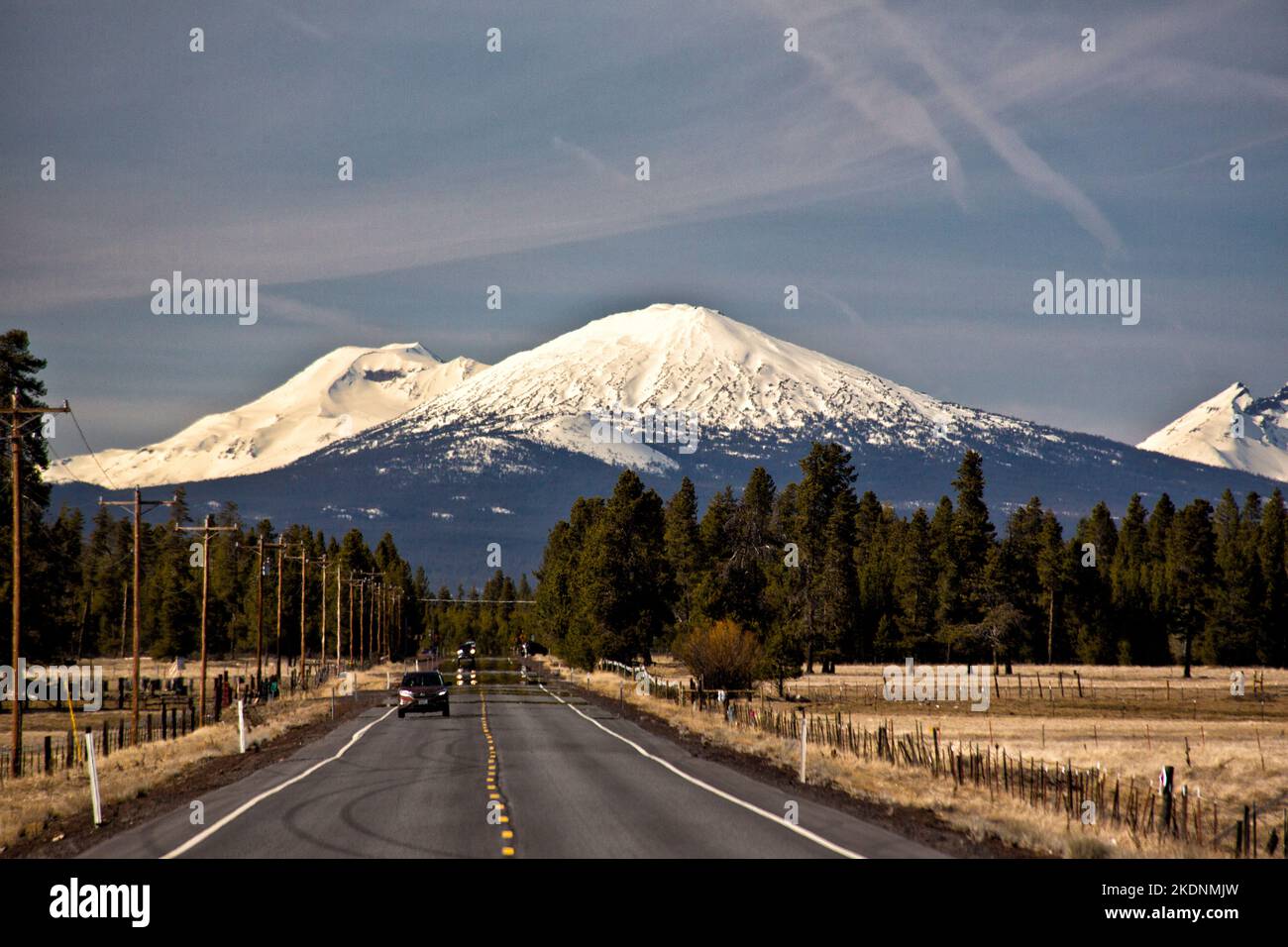 Mt bachelor hi-res stock photography and images - Alamy