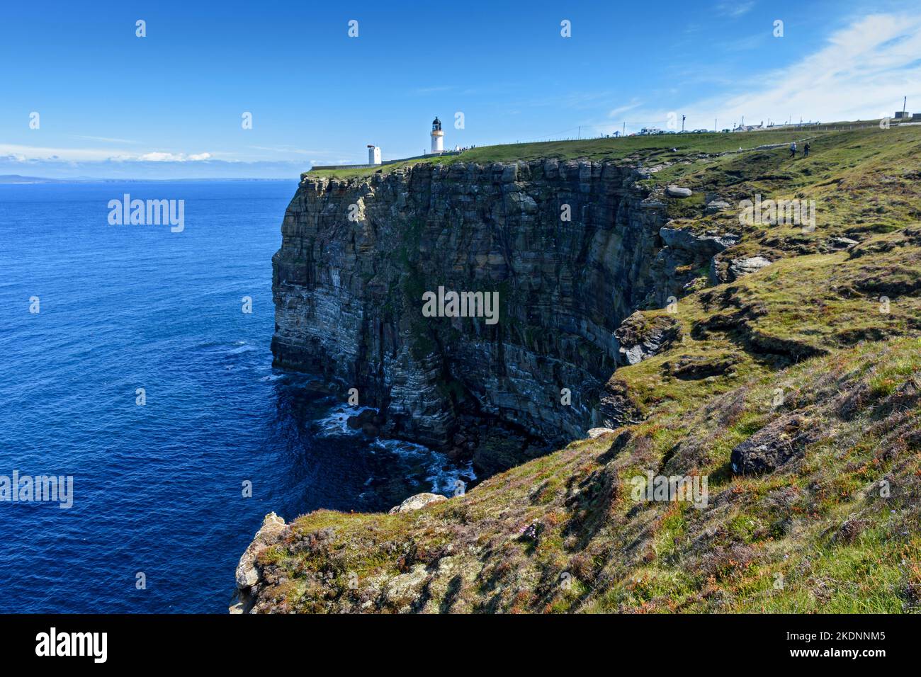 Cliffs and lighthouse on Dunnet Head, Caithness, Scotland, UK Stock ...
