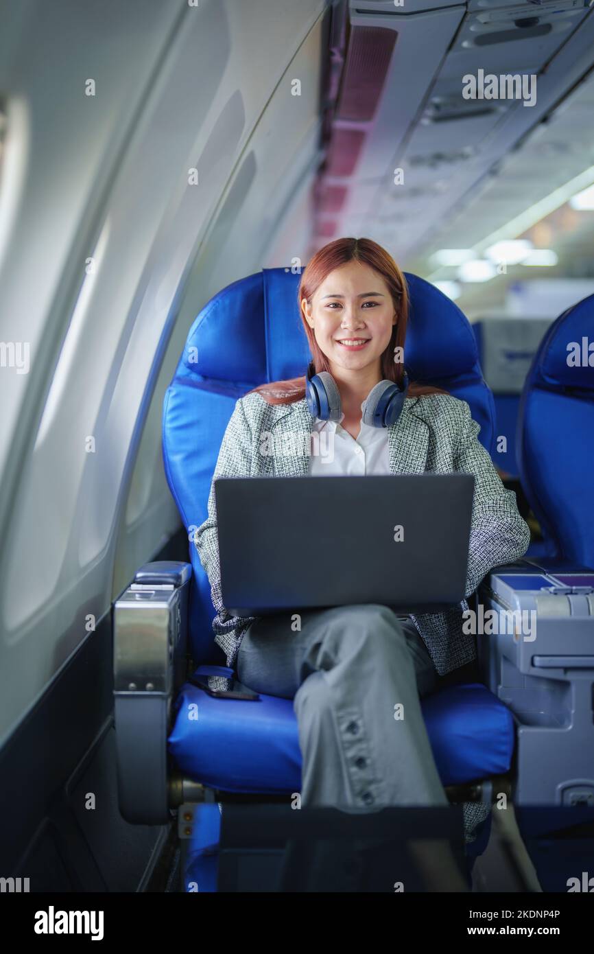 portrait of A successful asian business woman or female entrepreneur in ...