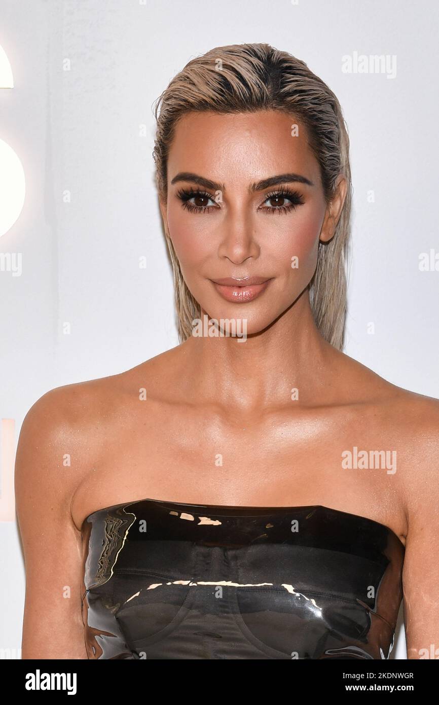 Cipriani in New York, NY, Nov. 7, 2022. Kim Kardashian wearing Dolce & Gabbana while walking on ...