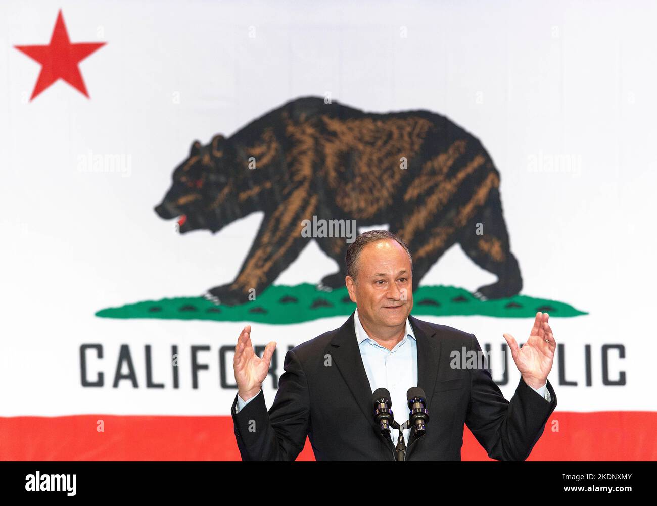 Los Angeles California, USA. 07th Nov, 2022. On the eve of the mid-term ...