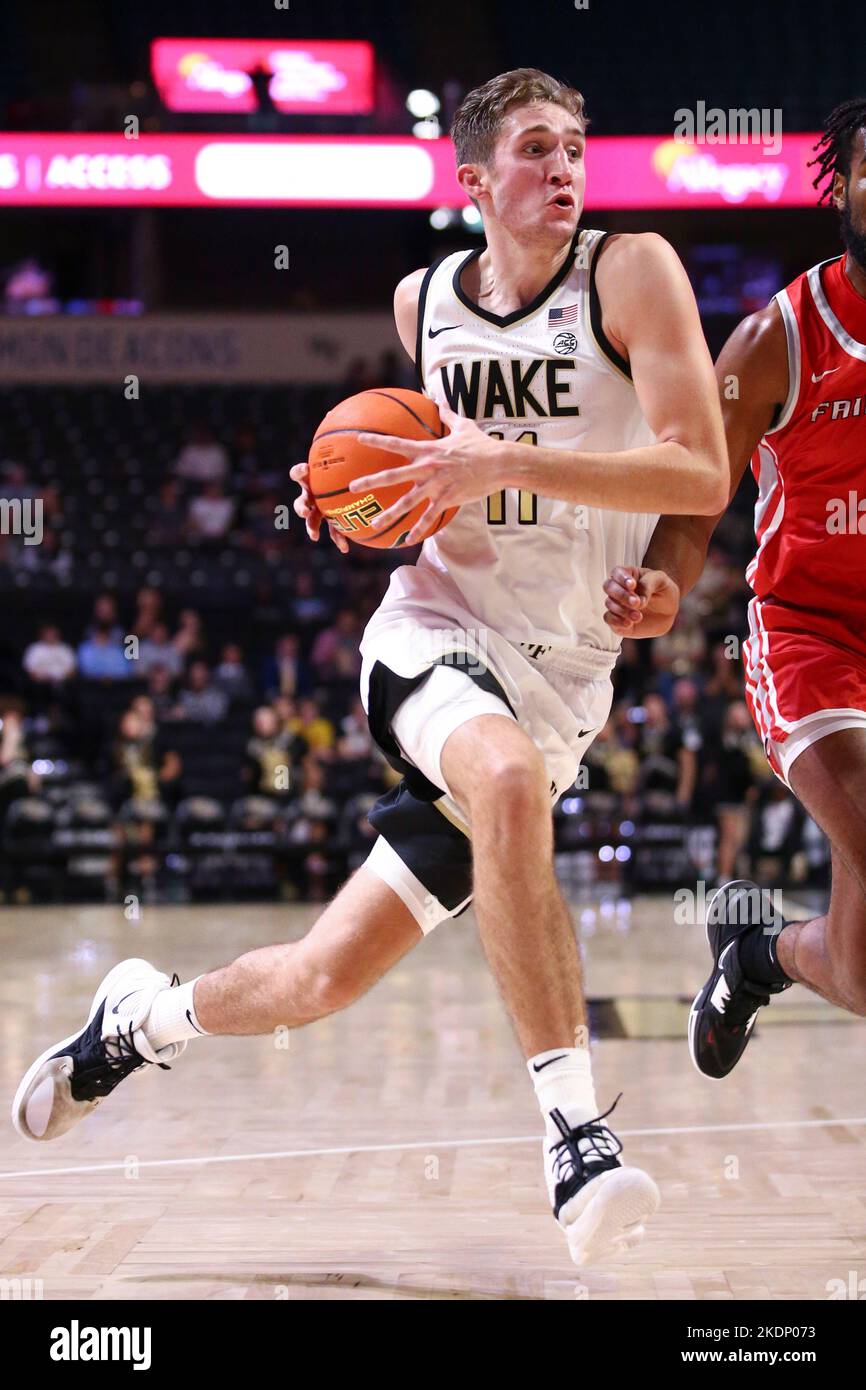 Metro atlantic athletic conference basketball hi-res stock photography ...