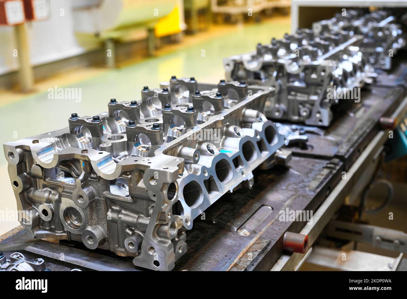 Cylinder mechanism hi-res stock photography and images - Alamy