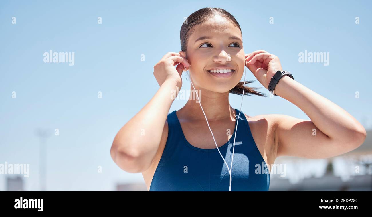 Listening to radio hi-res stock photography and images - Alamy