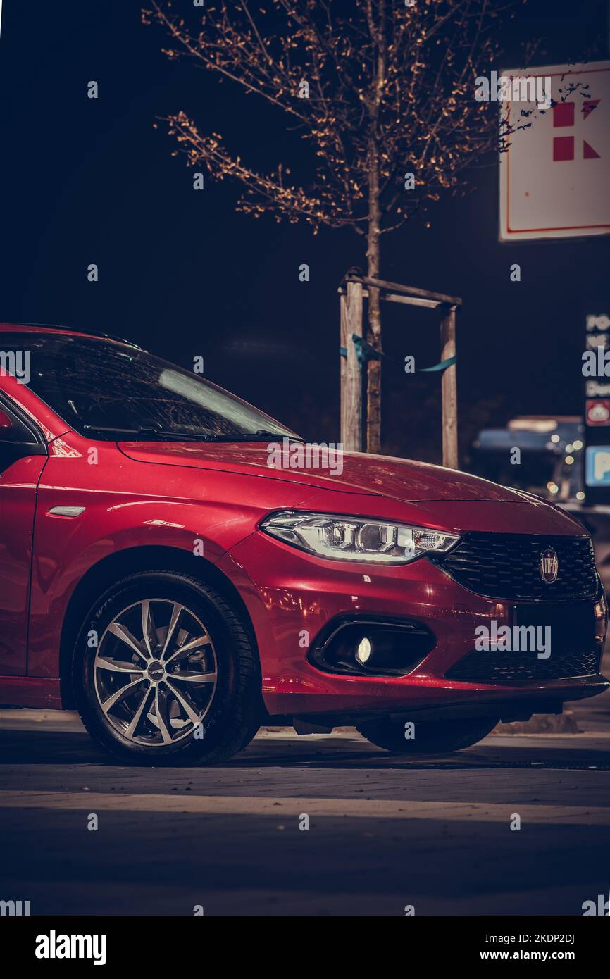 Fiat Tipo Night Portratis Stock Photo - Alamy
