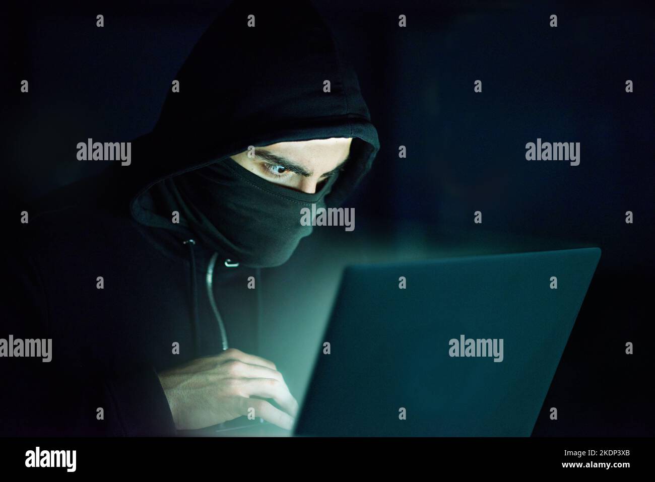 Dark background young hi-res stock photography and images - Alamy