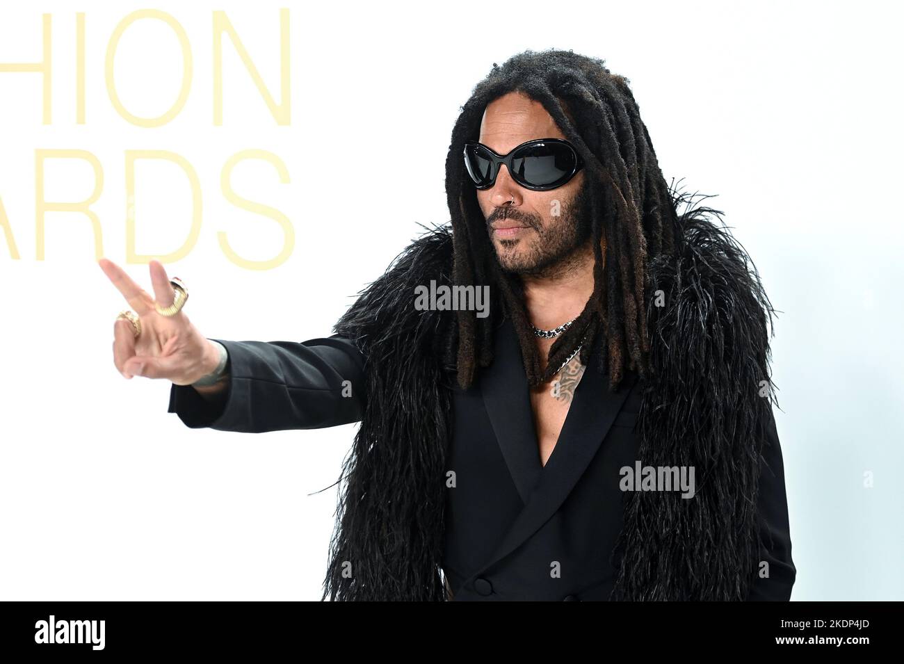 Cipriani in New York, NY, Nov. 7, 2022. Lenny Kravitz walking on the ...