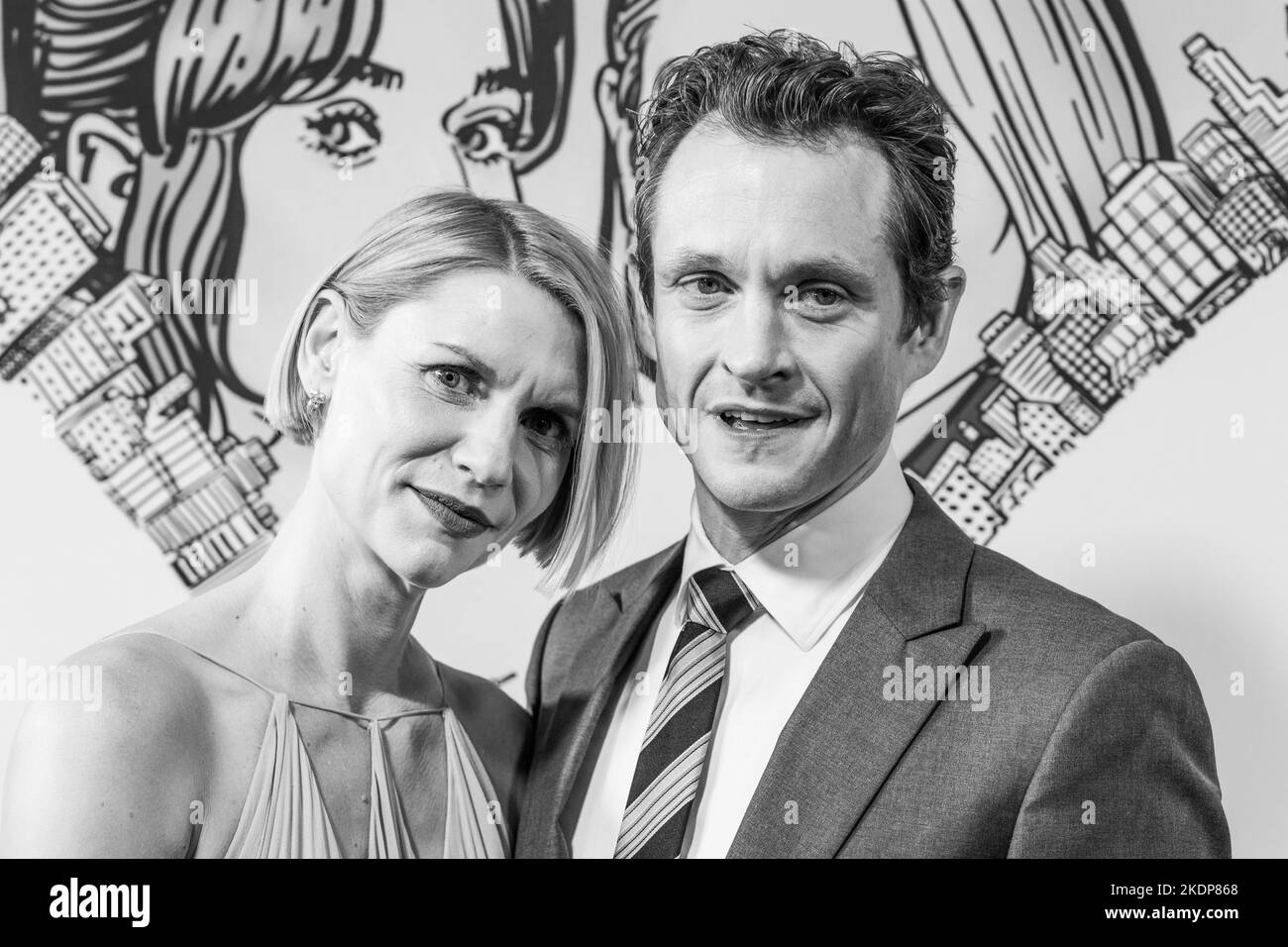 Claire Danes Wearing Dress By Zac Pozen And Hugh Darcy Attend Hulu Fxs Fleishman Is In Trouble
