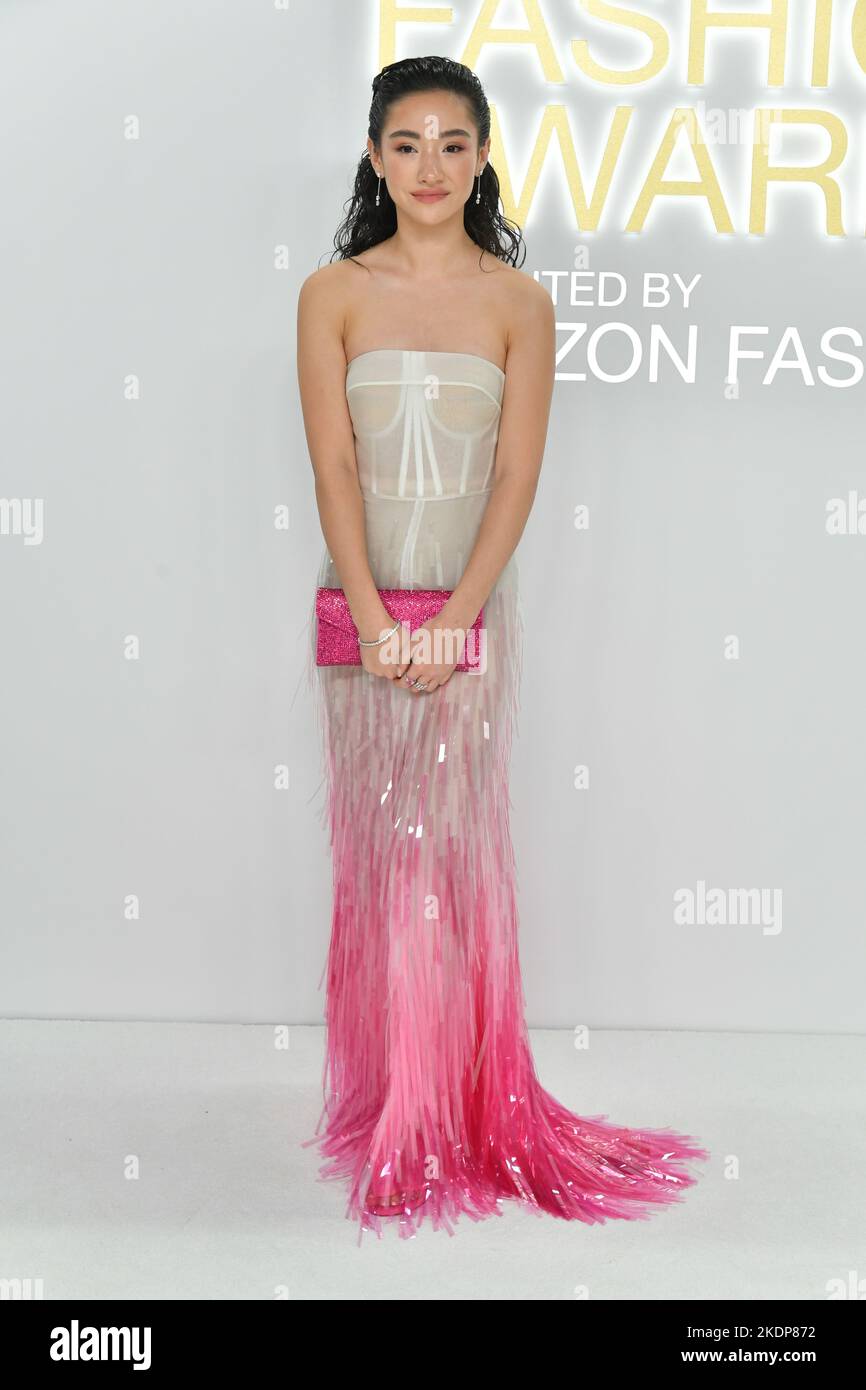 Minnie Mills attends the CFDA Fashion Awards at Casa Cipriani on ... Minnie Mills attends the CFDA Fashion Awards at Casa Cipriani on ...