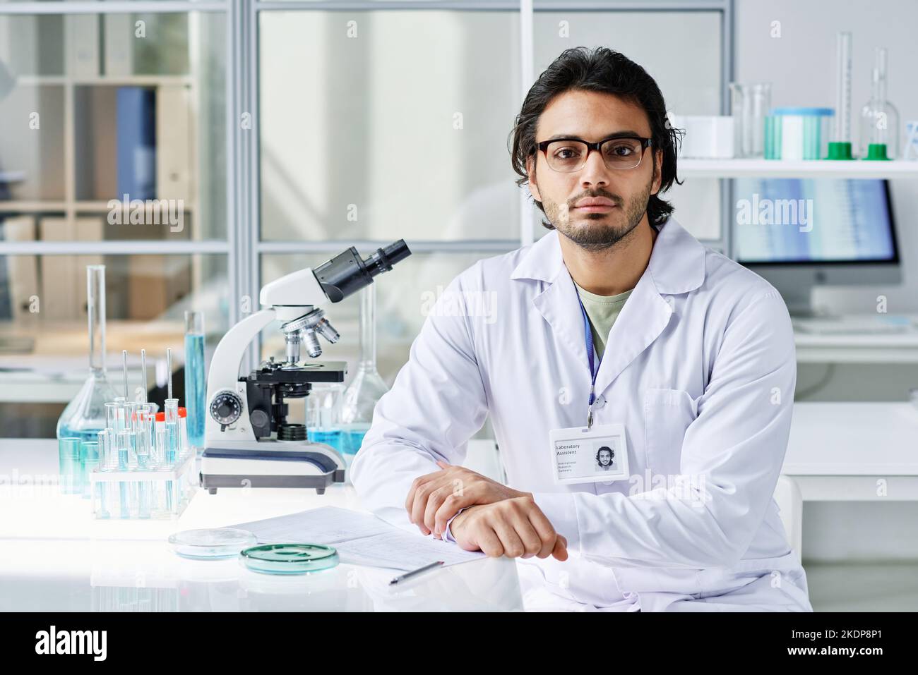 Clinician research hi-res stock photography and images - Alamy