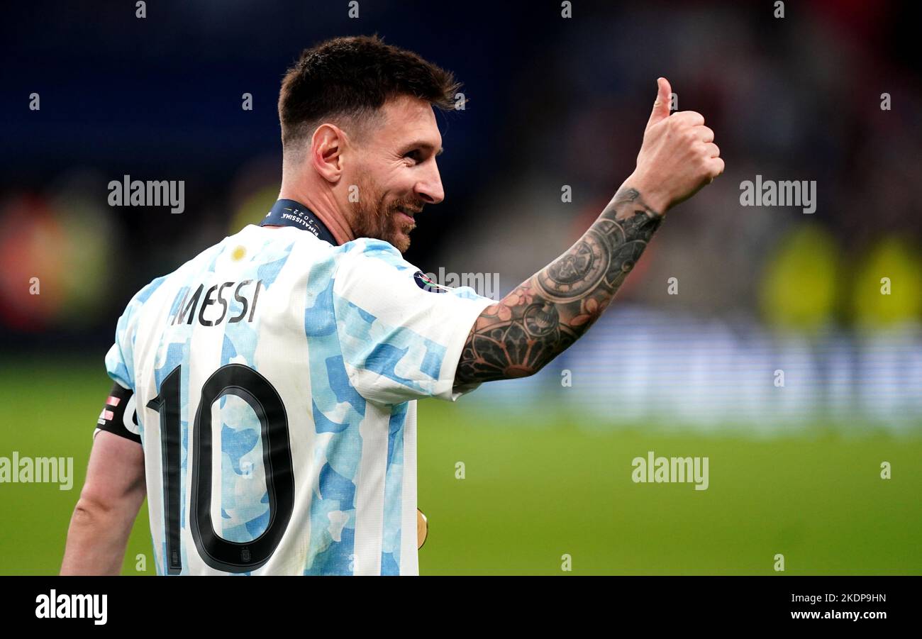 Messi psg 2022 hi-res stock photography and images - Alamy