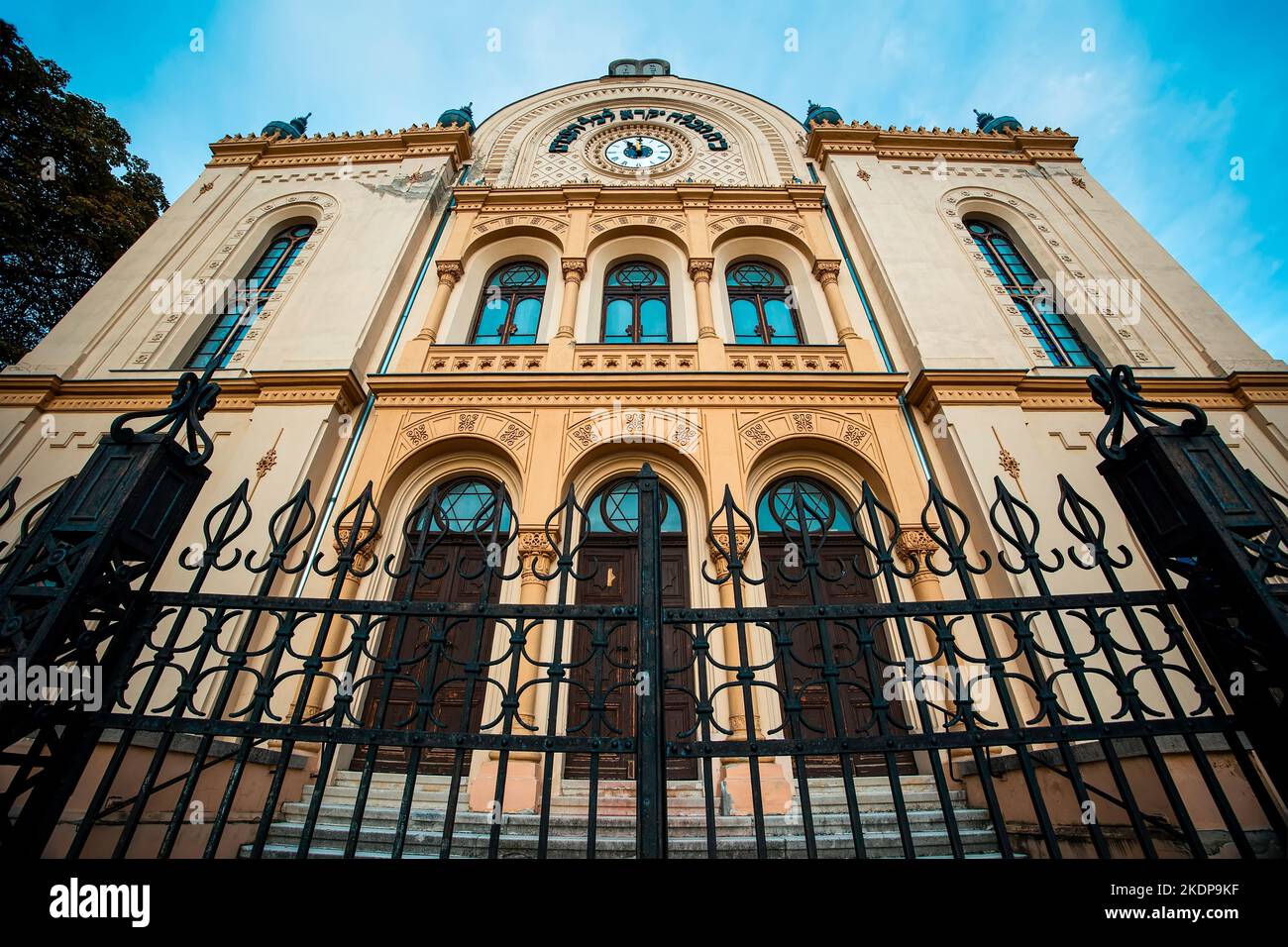 Pecs synagogue hi-res stock photography and images - Alamy