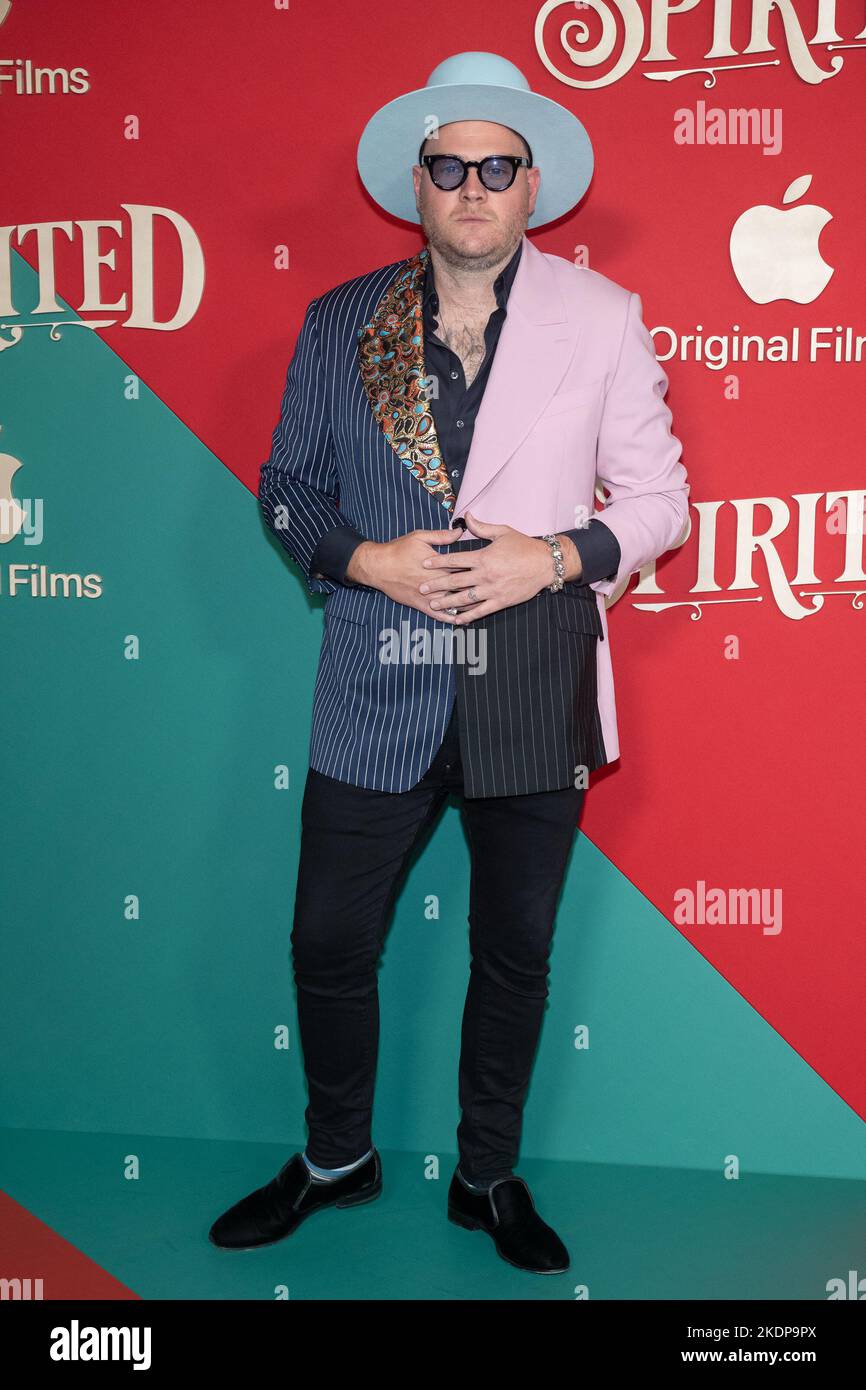 New York, NY, on Nov. 7, 2022. Dominic Lewis arrives on the red carpet ...