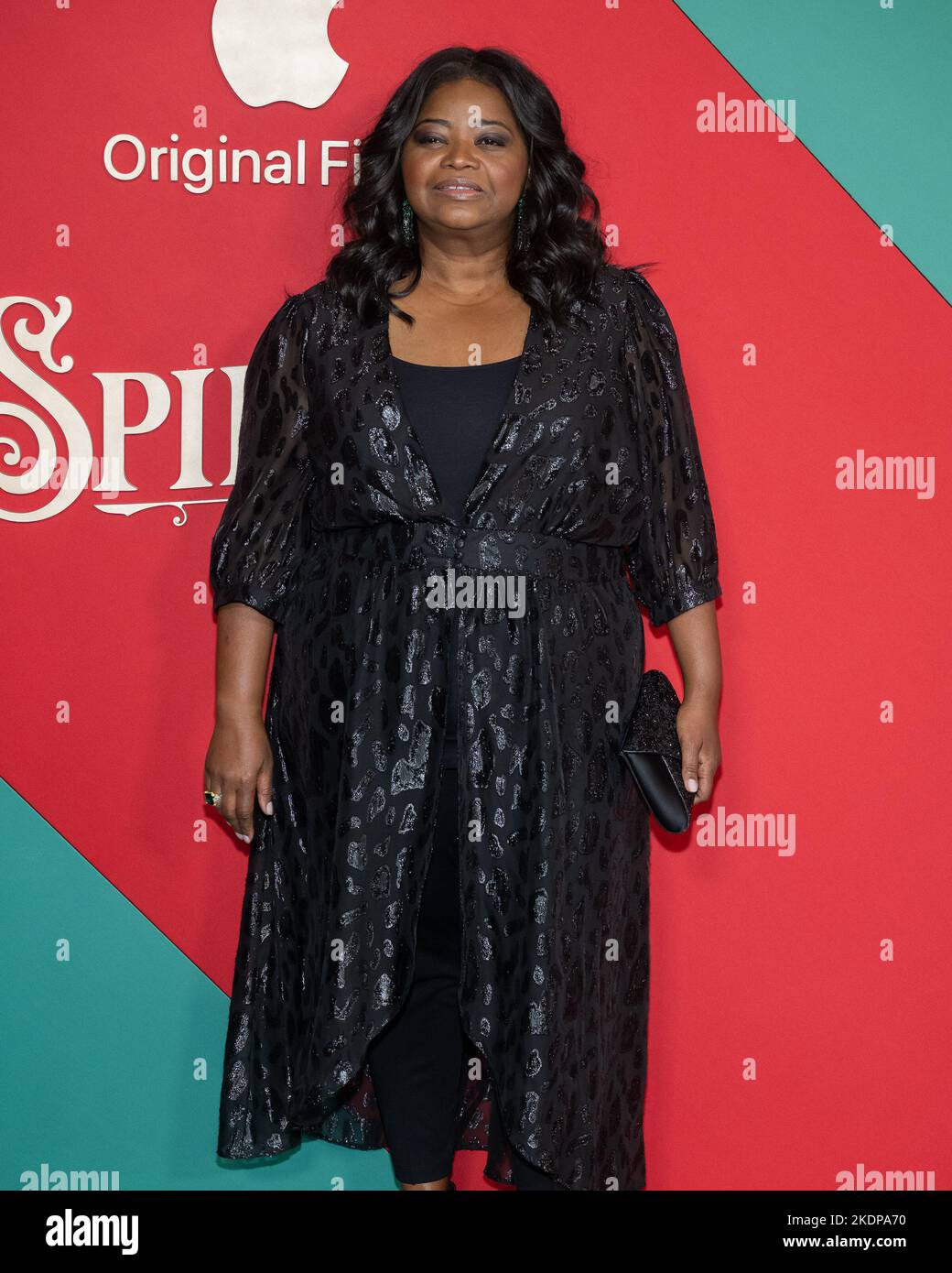 New York, NY, on Nov. 7, 2022. Octavia Spencer arrives on the red ...
