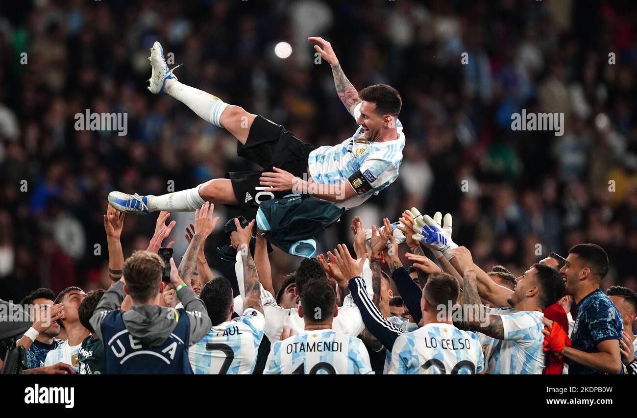 Lionel messi golden ball 2014 hi-res stock photography and images - Alamy