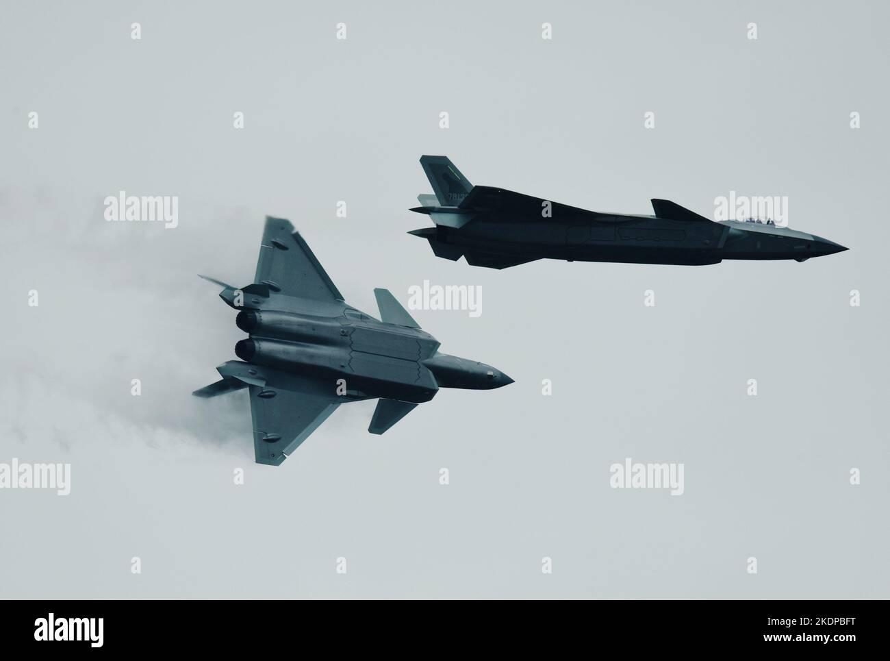 Chinese j 20 fighter hi-res stock photography and images - Alamy