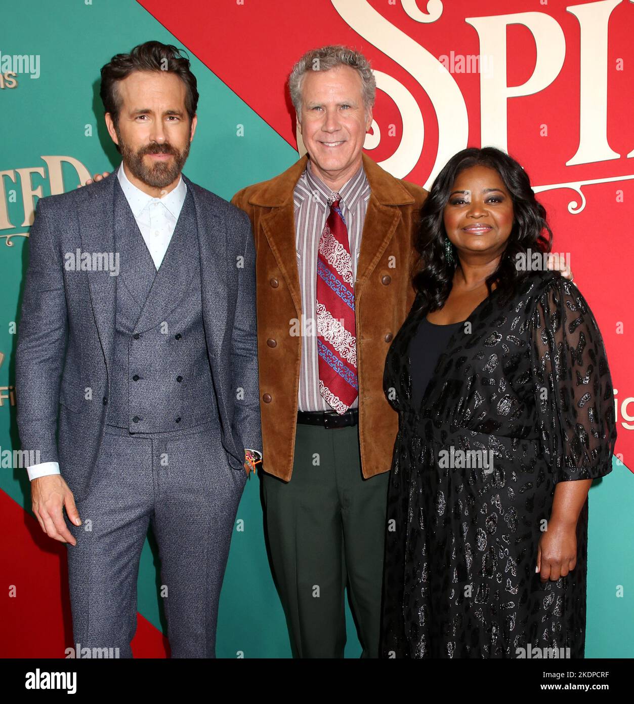 New York City, NY, November 7, 2022, Ryan Reynolds, Will Ferrell and ...