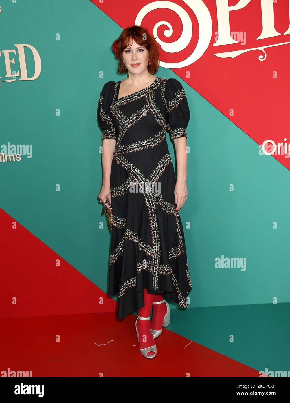 New York City, NY, November 7, 2022, Molly Ringwald attending the ...