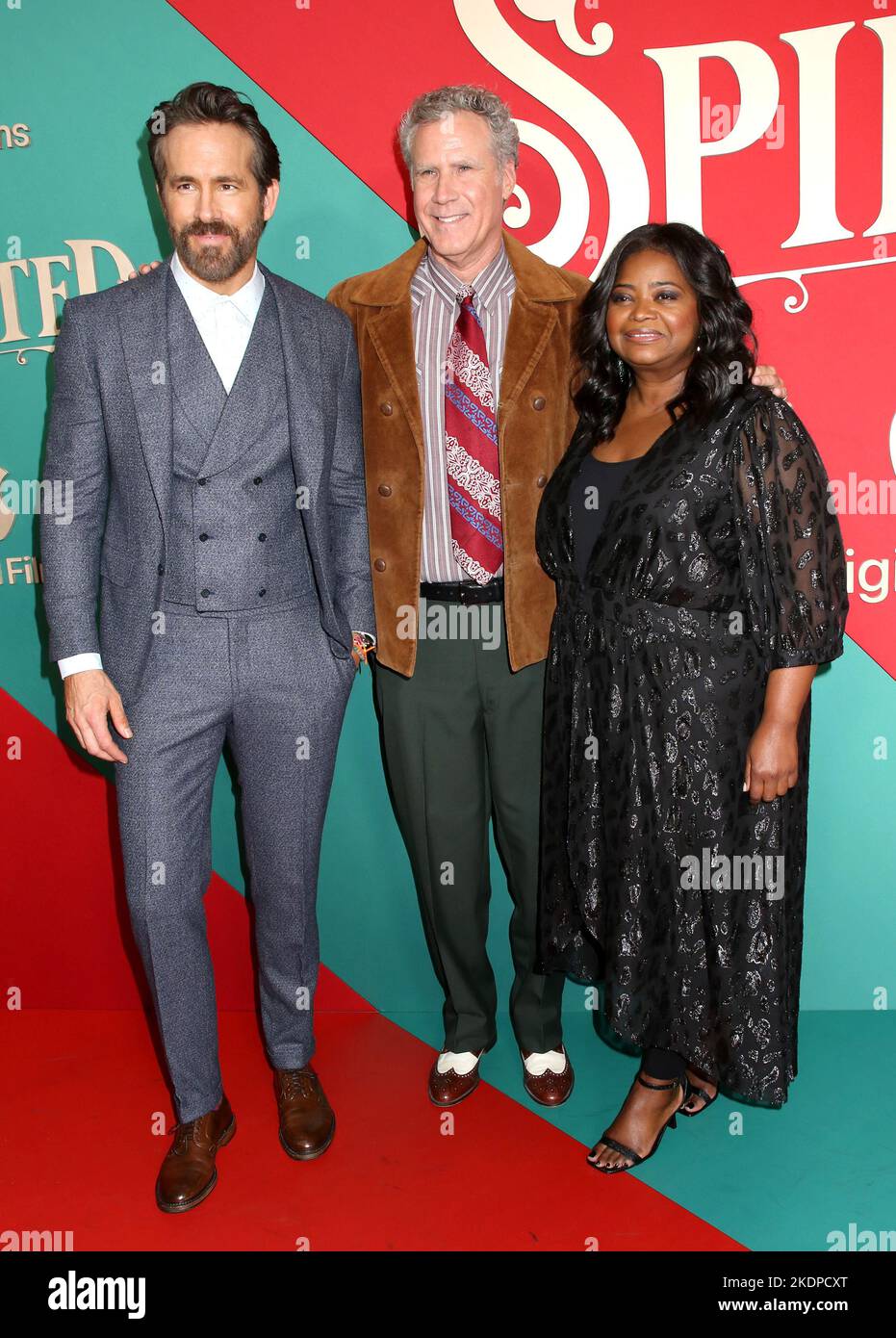 New York City, NY, November 7, 2022, Ryan Reynolds, Will Ferrell and ...