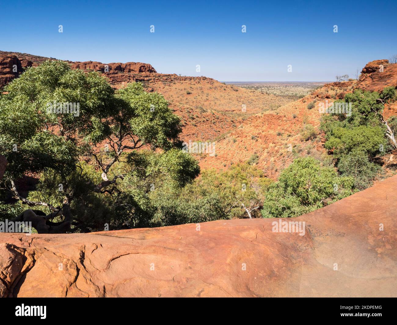 View from top of Kestrel Falls, Rim Walk, Kings Canyon, Watarrka ...