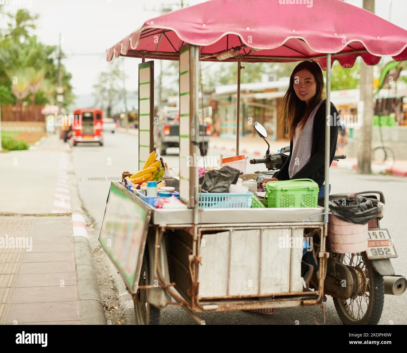Waiting stall hi-res stock photography and images - Alamy